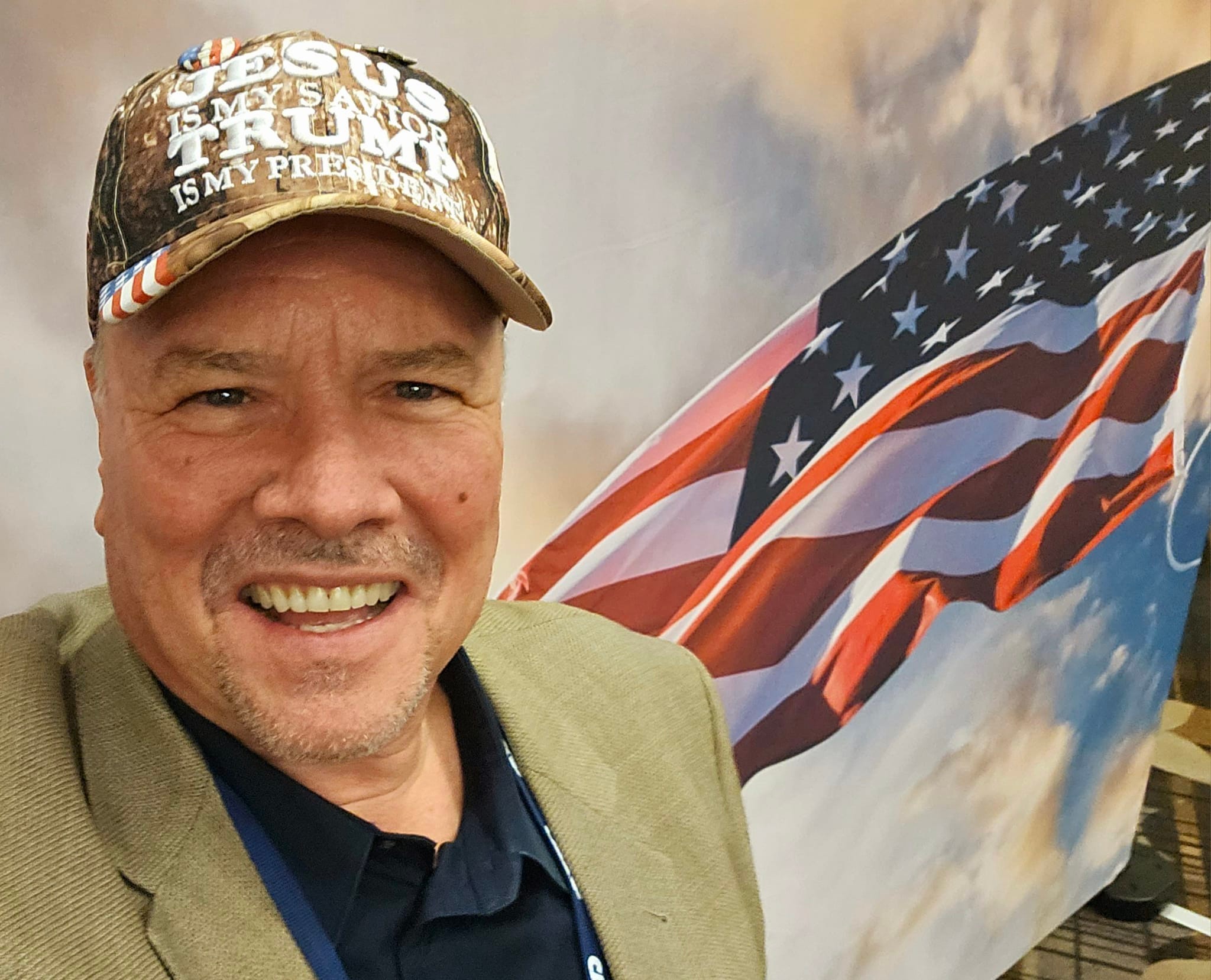 ABOUT – CHARLEE SIMONS